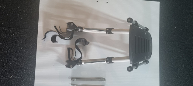 THULE TOUR RACK and Bushwacker Panniers - Bicycle Parts and Accessories ...