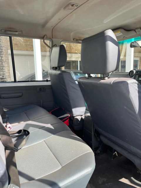 2016 TOYOTA LANDCRUISER WORK MATE (4x4) 5 SP MANUAL DOUBLE C/CHAS ...