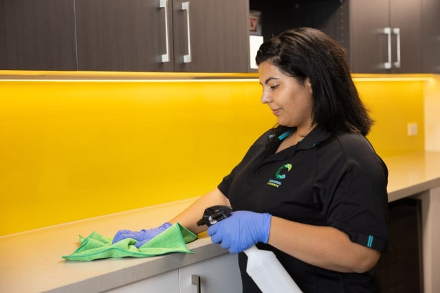 Commercial Cleaner 7 days per week - Wanted | Cleaner & Housekeeper ...