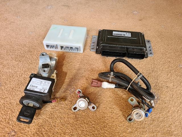 NISSAN XTRAIL T30 SECURITY SET 2004 | Engine, Engine Parts ...