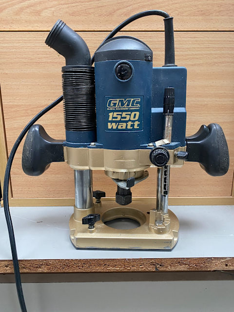 Plunge Router - Variable speed 1550W with accessories bits and case ...