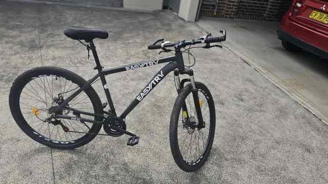 Easytry REXi-R2 Mountain Bike with Shimano Gear 21 Speed - Men's Bicycles in Shell Cove NSW ...