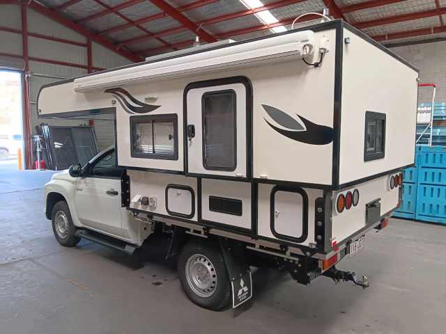 Austral Motorhomes 2.5m Electric Lift Top (Ute/Truck Mount) Slide On | Campervans & Motorhomes ...