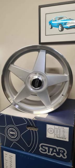 20 Star Style Wheels Staggered Suit Holden Commodore VZ, VY, VL, VT ...