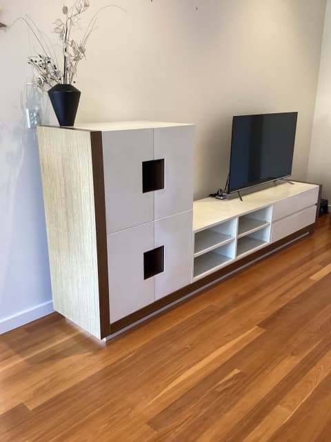 Smart looking TV and Wall Unit | Entertainment & TV Units | Gumtree ...