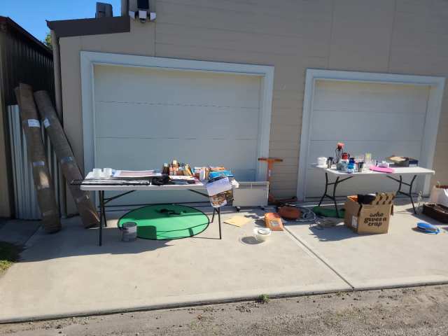 free stuff - take what you want. Available 9am Sunday - Miscellaneous ...