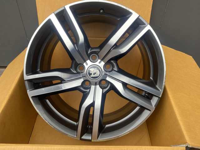 GENUINE HSV VF LSA R8 GTS MALOO CLUBSPORT 20” SPARE REAR WHEEL 20x9.5 ...