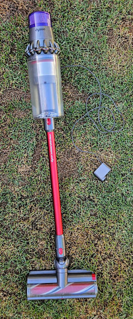 DYSON V11 OUTSIZE TOTAL CLEAN CORDLESS VACUUM CLEANER - Vacuum Cleaners ...