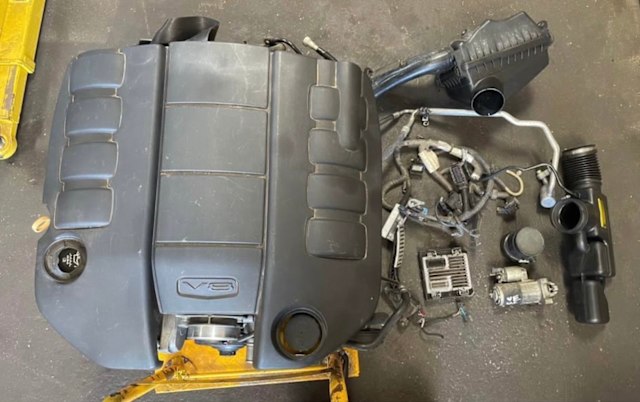 COMMODORE VE 6.0LTR V8 L76 ENGINE 162,176km | Engine, Engine Parts ...