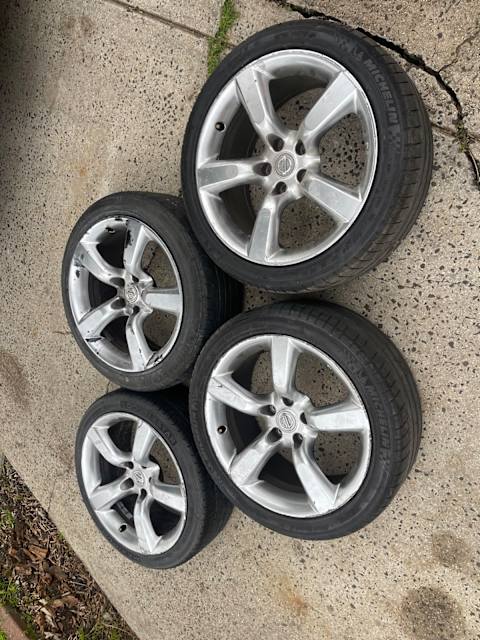 Nissan 350z anniversary wheels 18” inch OEM | Wheels, Tyres & Rims ...