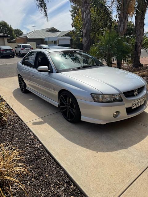 2004 HOLDEN COMMODORE VZ 5 SP AUTO ACTIVE SELECT 4D SEDAN, 5 seats ...