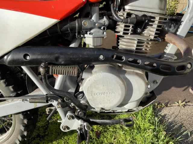 XR100 this is the same bike that young John Connor road in the T2 movi ...