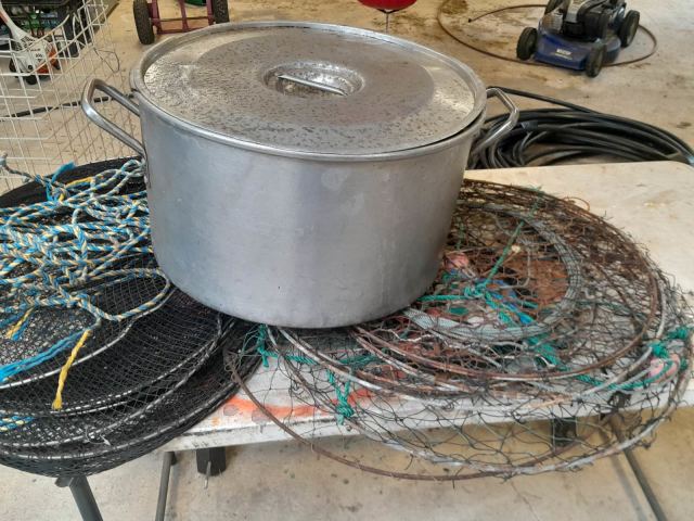 Crab net, Yabbis nets, Cooking pot - Fishing in Banksia Park SA ...