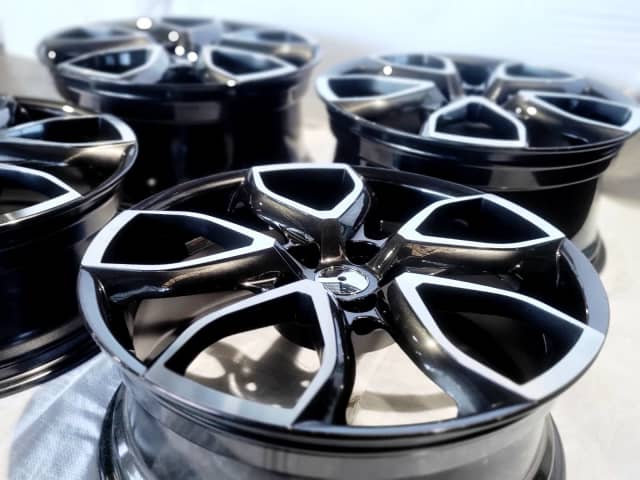 20 Inch Black With Polished Face Commodore Alloy Wheels | Wheels, Tyres ...