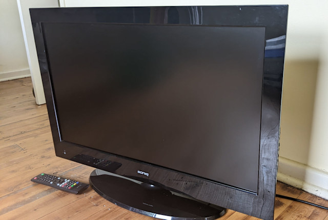 32 inch Soniq HD LCD TV (Model:L32V12A-AU) - temperamental - TVs in ...