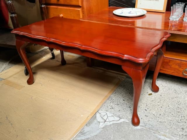Elegant Rectangular Stained Beechwood Queen Anne Style Coffee Table ...