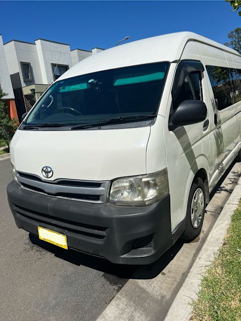 TOYOTA HIACE COMMUTER 4s AUTOMATIC BUS | Cars, Vans & Utes | Gumtree ...