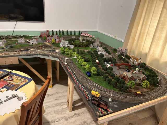 HO OO DCC train layout 4m x3m. U shape wired working - Miscellaneous ...