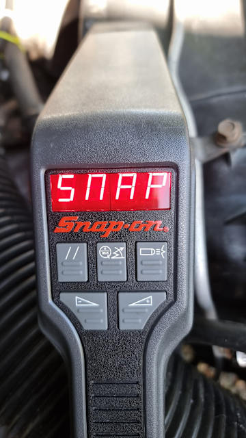 Snap-On Computerized Tach/Advance Timing Light, Model MT2261, Case &Ma ...