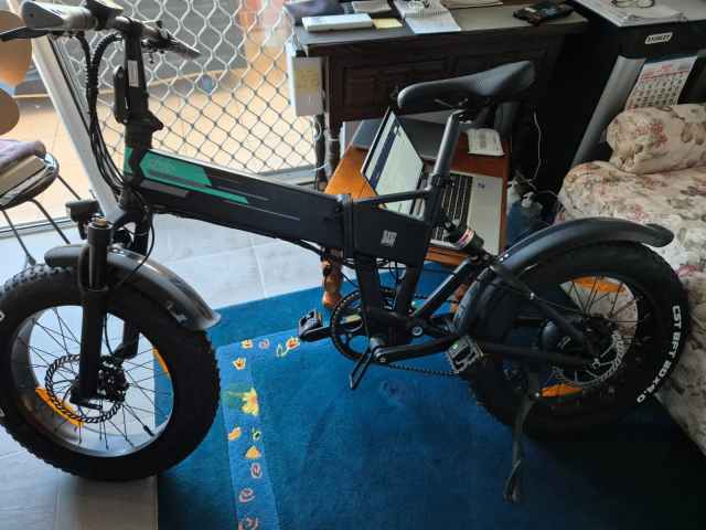 Fiido m3 fat tyres electric push bike as new with brand new battery ...