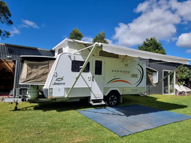 Jayco Expanda outback 16.49 3 Toilet Shower combo - Miscellaneous Goods ...