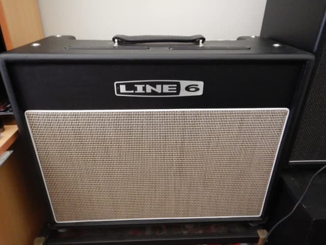 Line 6 Flextone III 75-Watt 1x12 Digital Modelling Guitar Combo ...