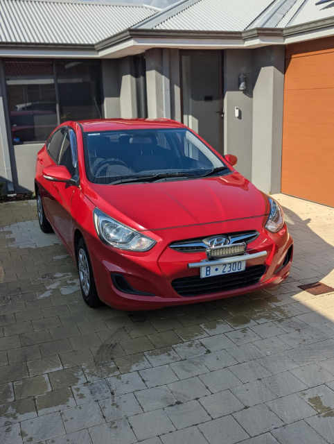 2014 HYUNDAI ACCENT ACTIVE 6 SP MANUAL 4D SEDAN | Cars, Vans & Utes ...