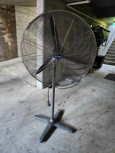 Kool 750mm Industrial Fan- in excellent condition - Air Conditioning ...