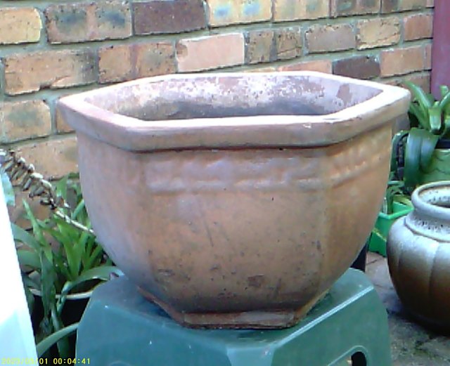 Terracotta six sided pot in good condition - Pots & Garden Beds in ...