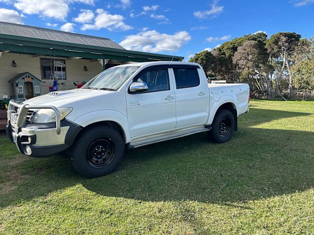 2012 n70 sr5 hilux duel cab 4x4 | Cars, Vans & Utes | Gumtree Australia ...