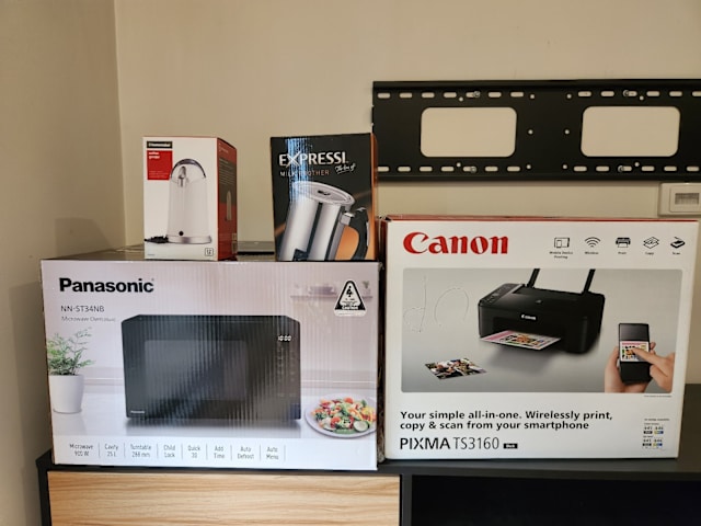 ALL GONE 4 items must go together eventhough you just need one of them ...