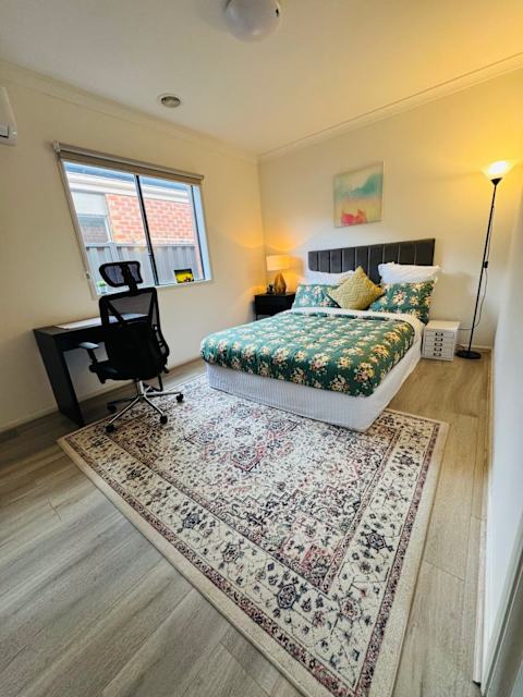 Fully Furnished Room for rent in a beautiful house - All bills include ...