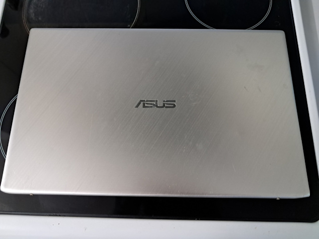 Asus vivobook laptop - Laptops in Kingston QLD | Gumtree Australia