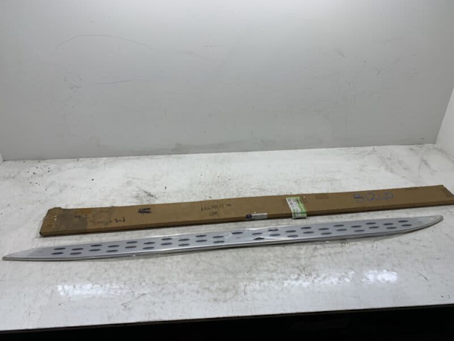 Mercedes-Benz W166 X166 Side Step Insert A1666900575 | Auto Body parts ...
