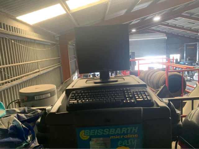 BEISSBARTH Brand wheel alignment machine (second hand) Needs wheel cla ...