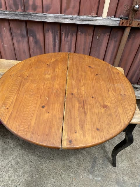 120cm Solid Pine round table top - Dining Tables in Vincentia NSW | Gumtree Australia