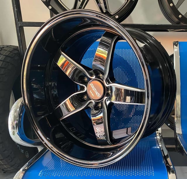 4x 18 Lenso D1-Racing Suit FG Falcon, Skyline, Supra, Evolution ...