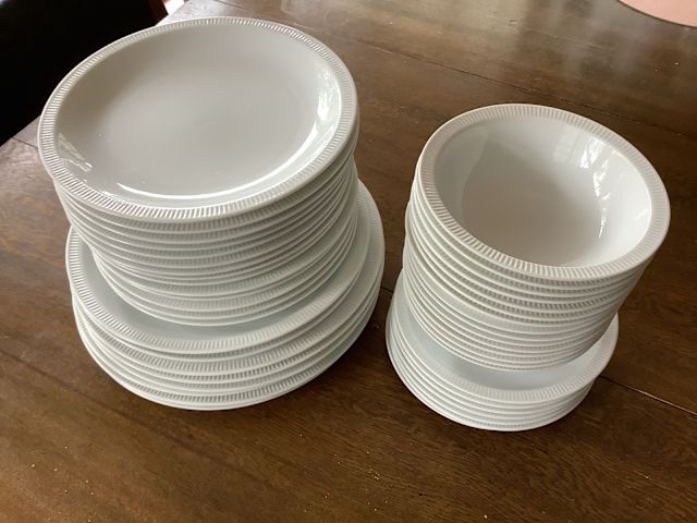 Arzberg “Athena “ white pieces of dinner set made in Germany ...