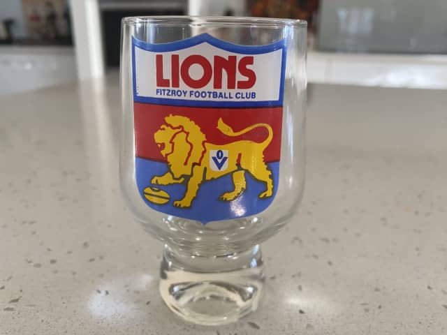 🇷🇴Fitzroy Lions 🦁Football Club memorabilia 1980’s glass - Collectables ...