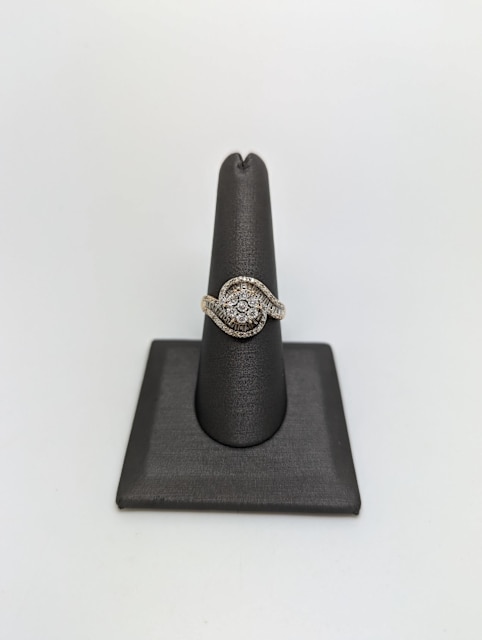 9CT YELLOW GOLD DIAMOND RING-344813 | Women's Jewellery | Gumtree ...