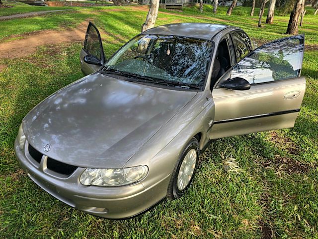 2000 HOLDEN COMMODORE EXECUTIVE 4 SP AUTOMATIC 4D SEDAN | Cars, Vans ...