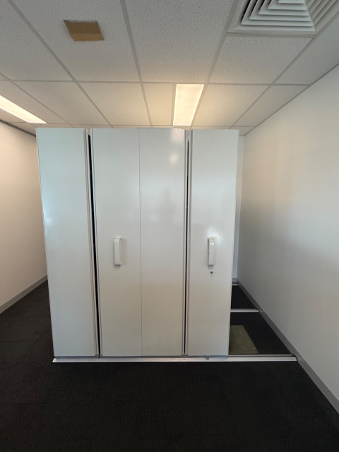 Lockable Double Width 4-bay Dexion Free Track Compactus-1800mmW-3 ava ...