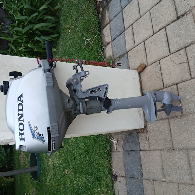 Honda 2hp Outboard with Aristocraft inflatable | Motorboats ...