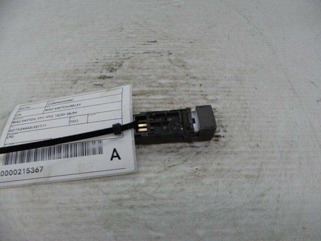 2002 HOLDEN COMMODORE 3.8L AUTOMATIC PETROL SEDAN MISC SWITCH LPG ...