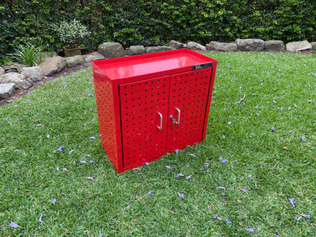 T&E Tools Wall Cabinet metal tool storage box with keys - Tool Storage ...