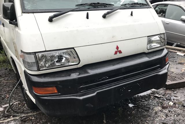 Mitsubishi L300 SJ Express van 2010. Lights Bumpers Towbar Sliding doo ...