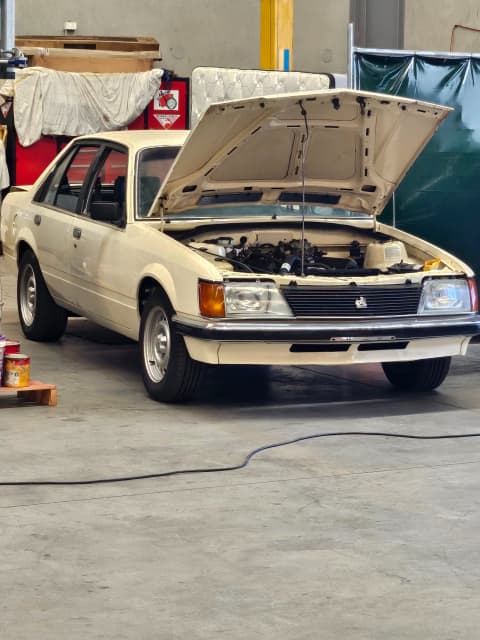 VH Commodore | Cars, Vans & Utes | Gumtree Australia Camden Area ...