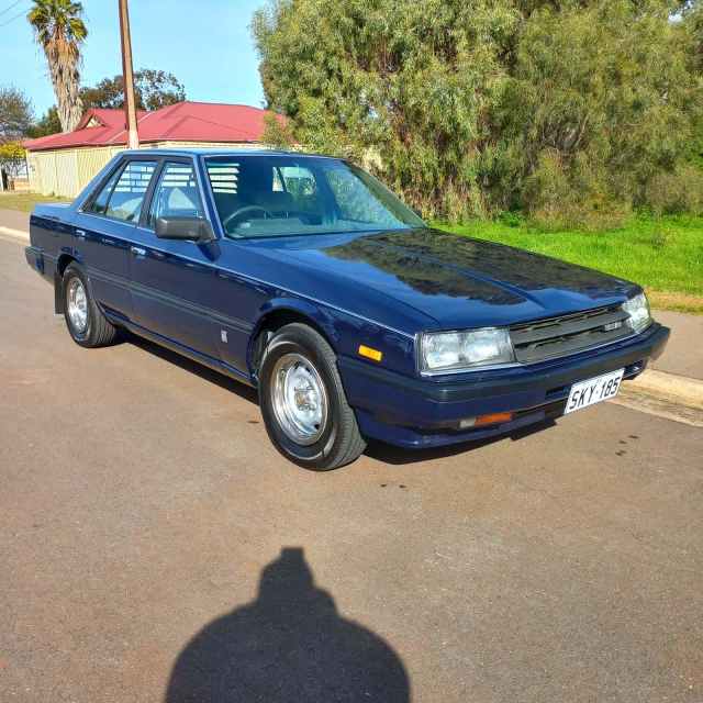 NISSAN R30 SKYLINE SEDAN 2.4 6 CYL EFI AUTO LOW KMs ORIGINAL COND ...