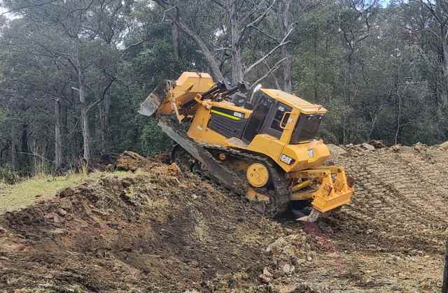 Earthmoving Dozer Posi track Excavation Excavator Scrub Mulching ...