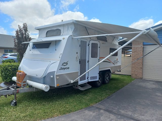 Jayco Discovery Outback Pop Top Caravan 2011 17.55-5SH | Caravans ...